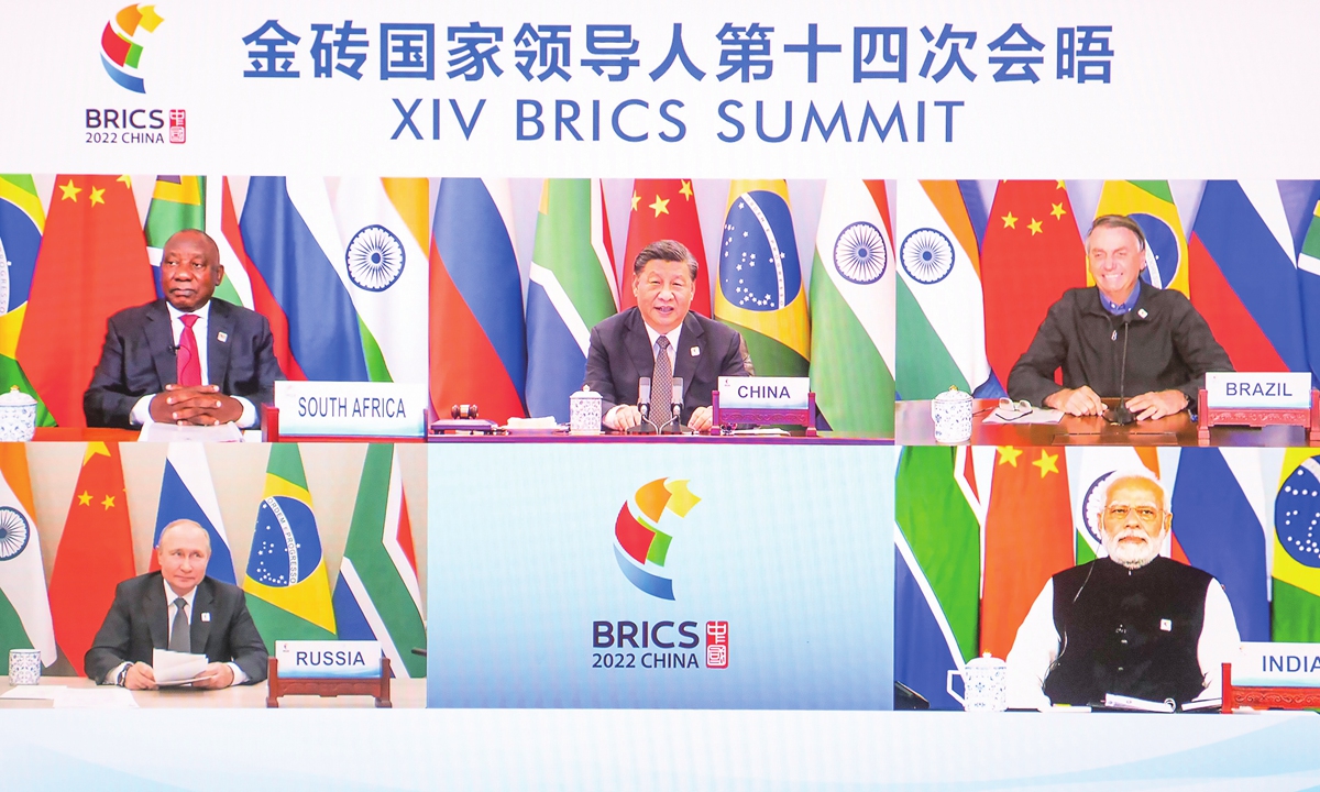 Xi Jinping roept BRICS-landen op tot open en inclusieve samenwerking ...